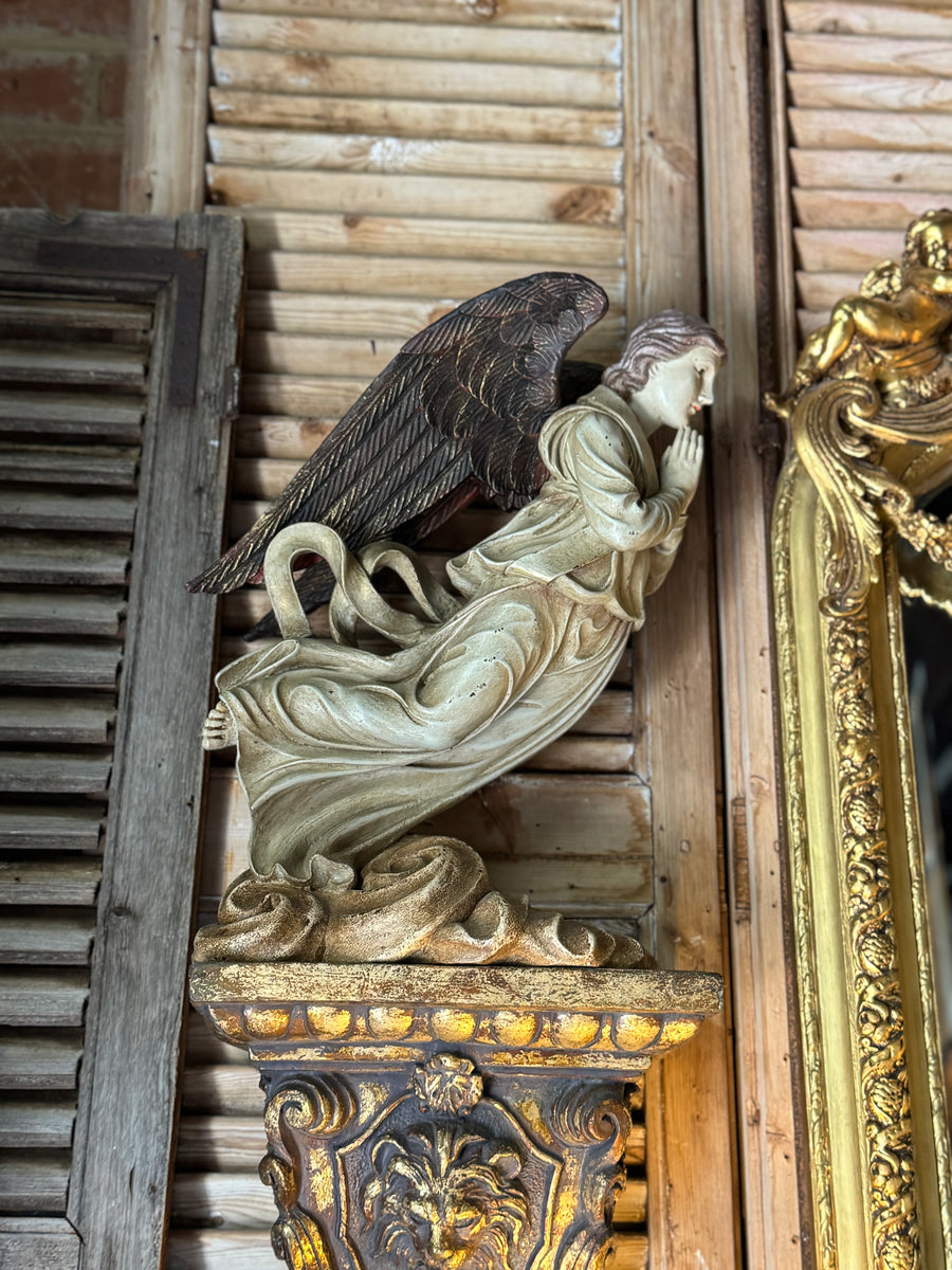 Large Florentine Angels – Manor on George