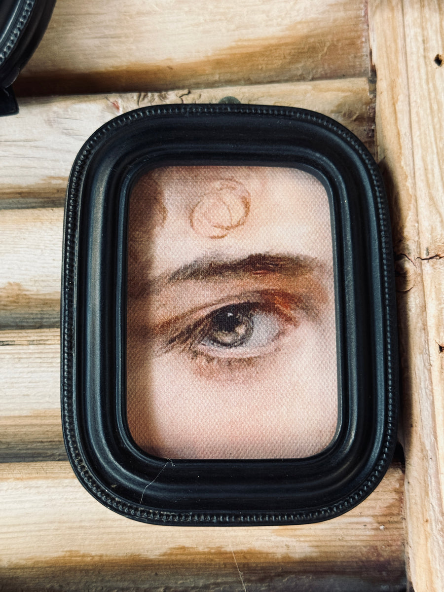 Mini Framed Eye (curl) – Manor on George
